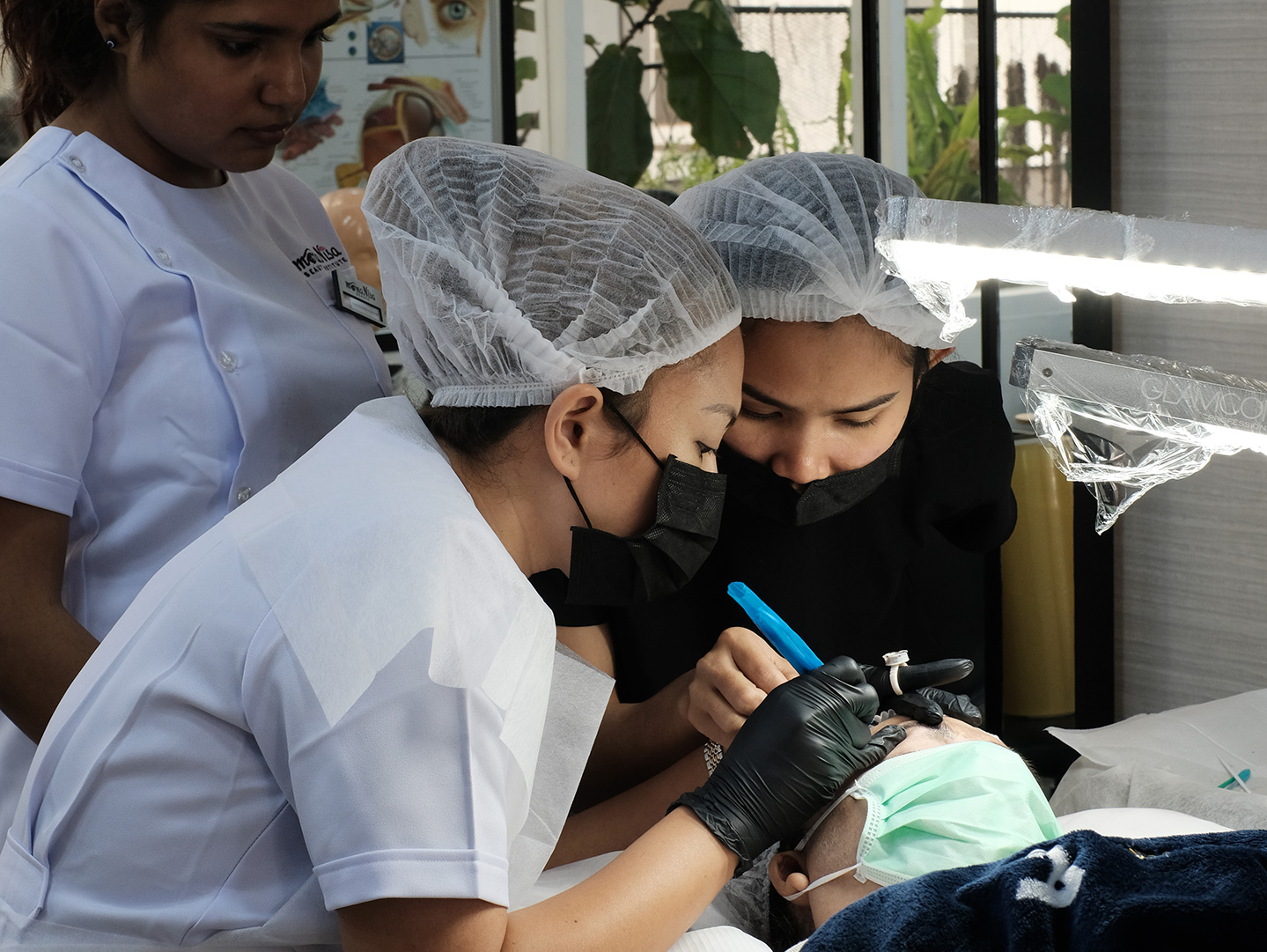 Become a permanent make-up artist by learning at MonaNisa Beauty Institute